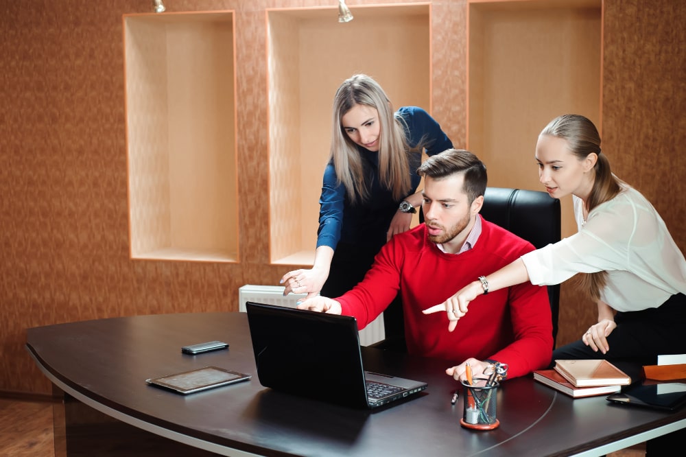 Exploring Virtual Paths: Online Colleges for Associates Degrees Verain 2025